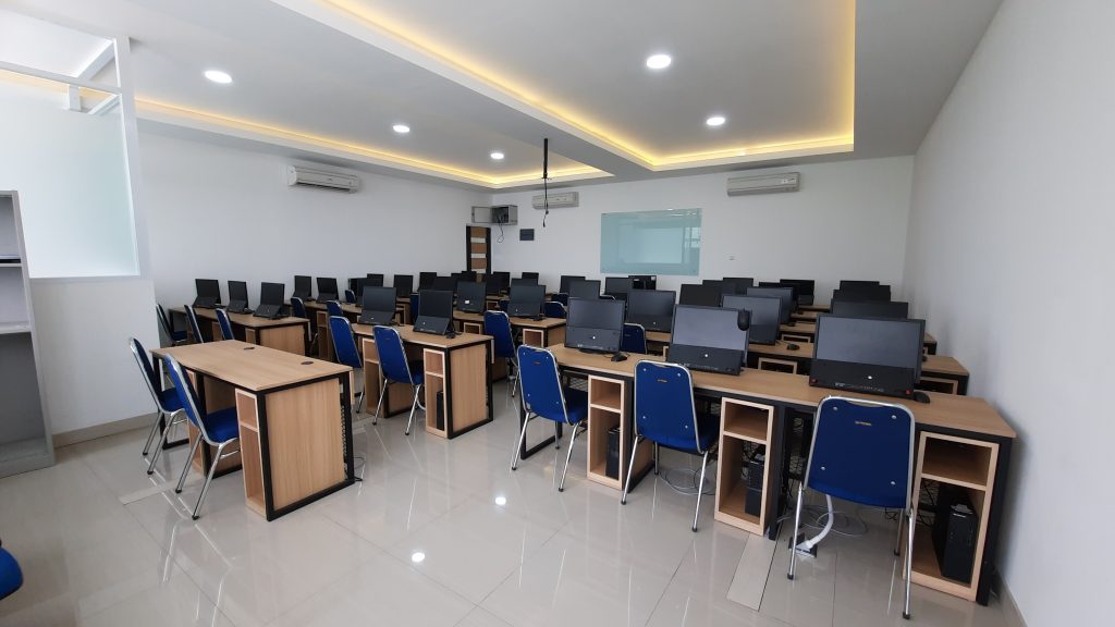 Laboratorium Komputer - Fakultas Ilmu Komputer UPN Veteran Jakarta