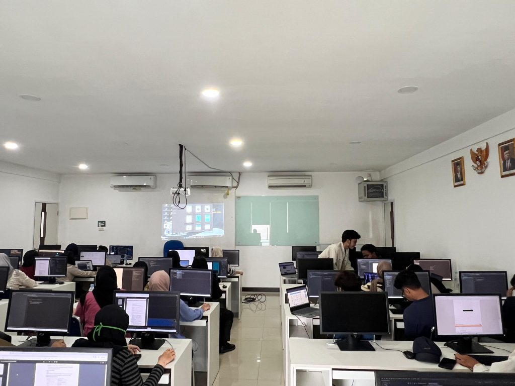 Laboratorium Komputer - Fakultas Ilmu Komputer UPN Veteran Jakarta